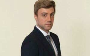 Cine este actorul Ahmet Varli din serialul “Aripi frânte”? – Tolba cu ...